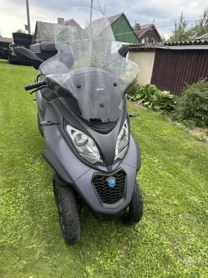Grey Piaggio MP3 2021 in Kelme, with an engine capacity of 0.40 L and mileage of 23 thousand km for 3900 €, photo  on AUTOMOTO.COM.LV