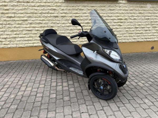 Grey Piaggio MP3 2021 in Taurage, with an engine capacity of 0.49 L and mileage of 22 thousand km for 4600 €, photo 1 on AUTOMOTO.COM.LV