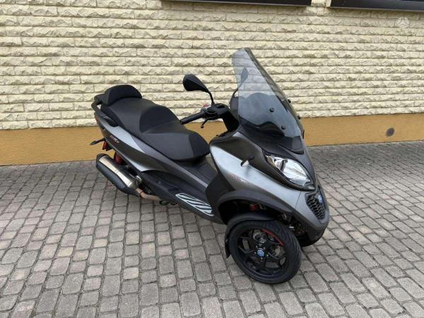 Grey Piaggio MP3 2021 in Taurage, with an engine capacity of 0.49 L and mileage of 22 thousand km for 4600 €, photo 4 on AUTOMOTO.COM.LV