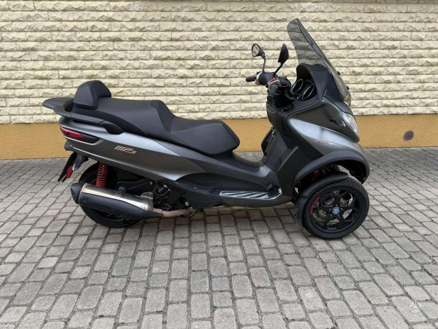 Grey Piaggio MP3 2021 in Taurage, with an engine capacity of 0.49 L and mileage of 22 thousand km for 4600 €, photo 7 on AUTOMOTO.COM.LV