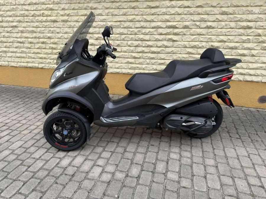 Grey Piaggio MP3 2021 in Taurage, with an engine capacity of 0.49 L and mileage of 22 thousand km for 4600 €, photo 9 on AUTOMOTO.COM.LV