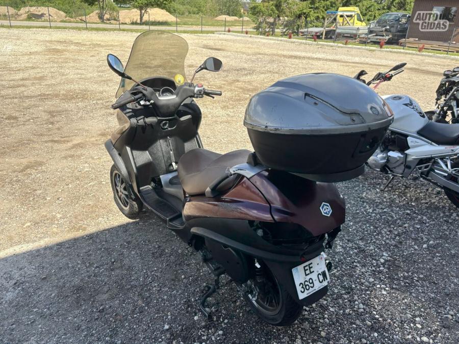 Piaggio MP3 2007 in Kelme, with an engine capacity of 0.13 L and mileage of 33 thousand km for 515 €, photo 5 on AUTOMOTO.COM.LV