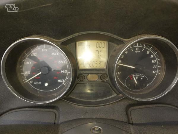 Piaggio MP3 2007 in Druskininkai, with an engine capacity of 0.25 L and mileage of 0 thousand km for 1200 €, photo 6 on AUTOMOTO.COM.LV
