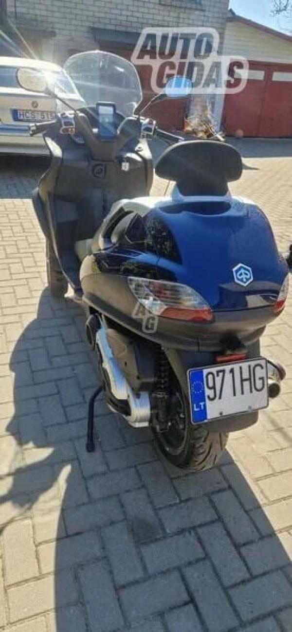 Piaggio MP3 2007 in Kaunas, with an engine capacity of 0.00 L and mileage of 0 thousand km for 1550 €, photo 4 on AUTOMOTO.COM.LV