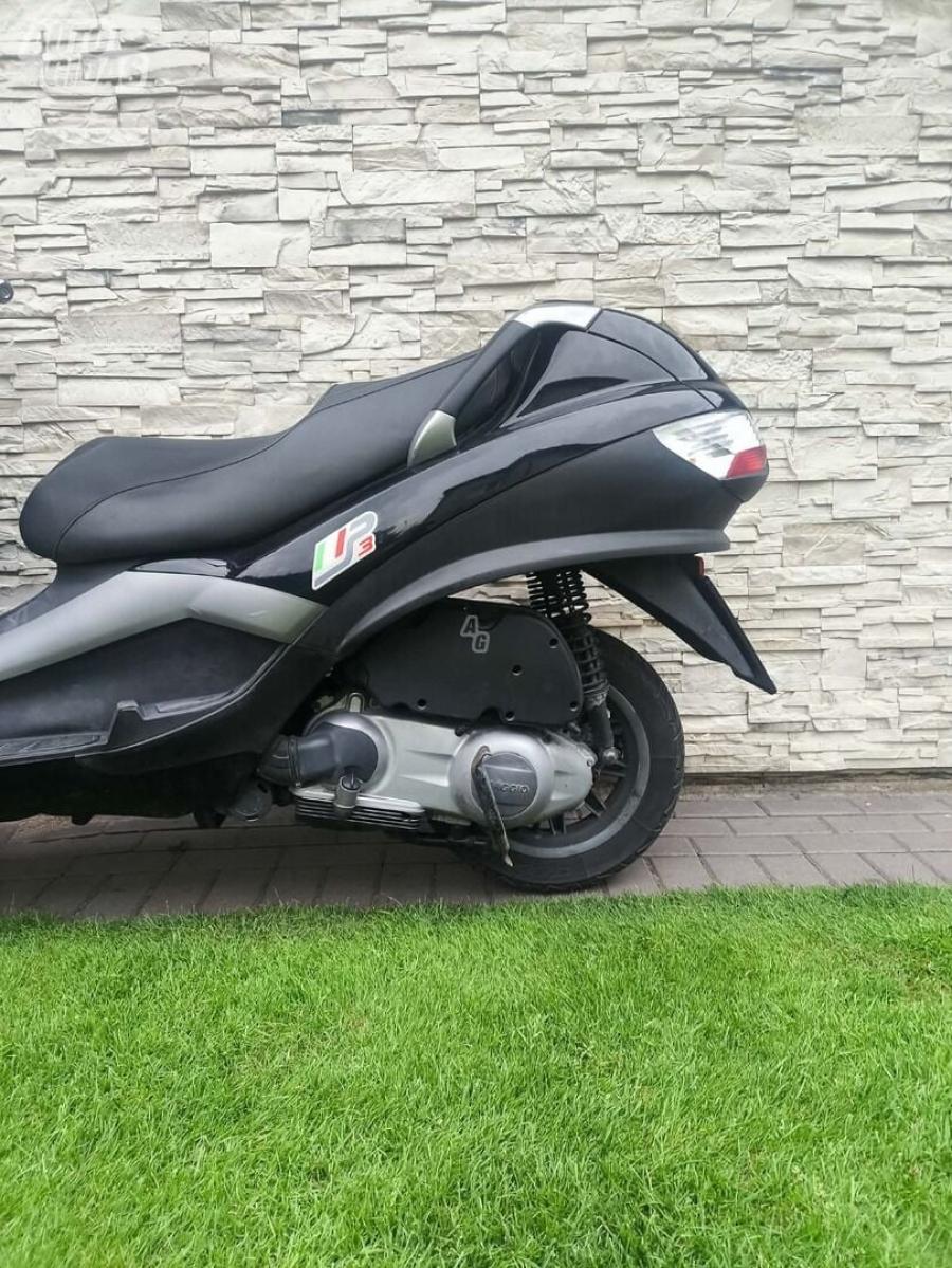 Piaggio MP3 2007 Radviliškis, ar dzinēja tilpumu 0.00 L un nobraukumu 0 tūkst. km par 1500 €, foto 6 vietnē AUTOMOTO.COM.LV