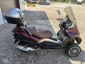 Piaggio MP3 2007 Kelmė, ar dzinēja tilpumu 0.13 L un nobraukumu 33 tūkst. km par 515 €, foto 3 vietnē AUTOMOTO.COM.LV