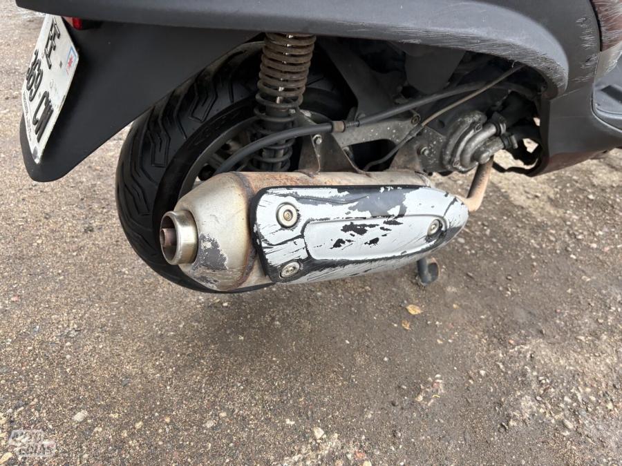 Piaggio MP3 2007 Kelmė, ar dzinēja tilpumu 0.13 L un nobraukumu 33 tūkst. km par 465 €, foto 11 vietnē AUTOMOTO.COM.LV