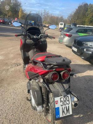 Piaggio MP3 2008 Viļņa, ar dzinēja tilpumu 0.50 L un nobraukumu 32 tūkst. km par 2600 €, foto 3 vietnē AUTOMOTO.COM.LV