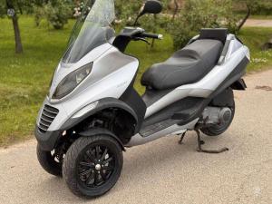 Piaggio MP3 2008 in Mazeikiai, with an engine capacity of 0.25 L and mileage of 18 thousand km for 1250 €, photo  on AUTOMOTO.COM.LV