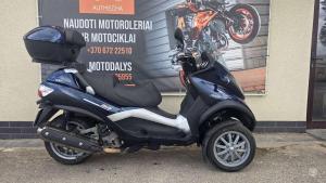 Piaggio MP3 2008 in Panevezys, with an engine capacity of 0.40 L and mileage of 46 thousand km for 1850 €, photo 4 on AUTOMOTO.COM.LV