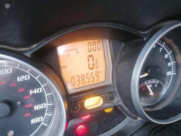 Piaggio MP3 2009 in Taurage, with an engine capacity of 0.40 L and mileage of 38 thousand km for 1150 €, photo 11 on AUTOMOTO.COM.LV