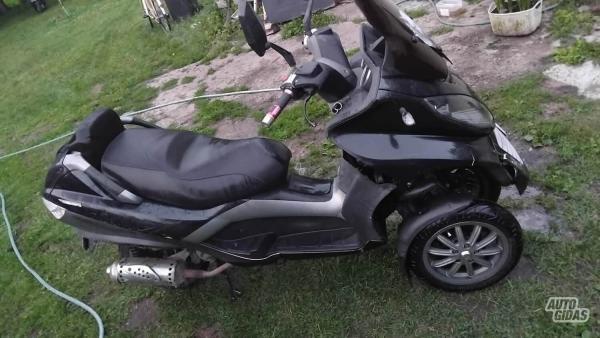 Piaggio MP3 2010 in Varena, with an engine capacity of 0.13 L and mileage of 0 thousand km for 650 €, photo 2 on AUTOMOTO.COM.LV