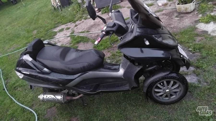 Piaggio MP3 2010 in Varena, with an engine capacity of 0.13 L and mileage of 0 thousand km for 650 €, photo 3 on AUTOMOTO.COM.LV