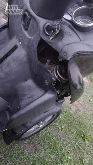 Piaggio MP3 2010 in Varena, with an engine capacity of 0.13 L and mileage of 0 thousand km for 650 €, photo 4 on AUTOMOTO.COM.LV