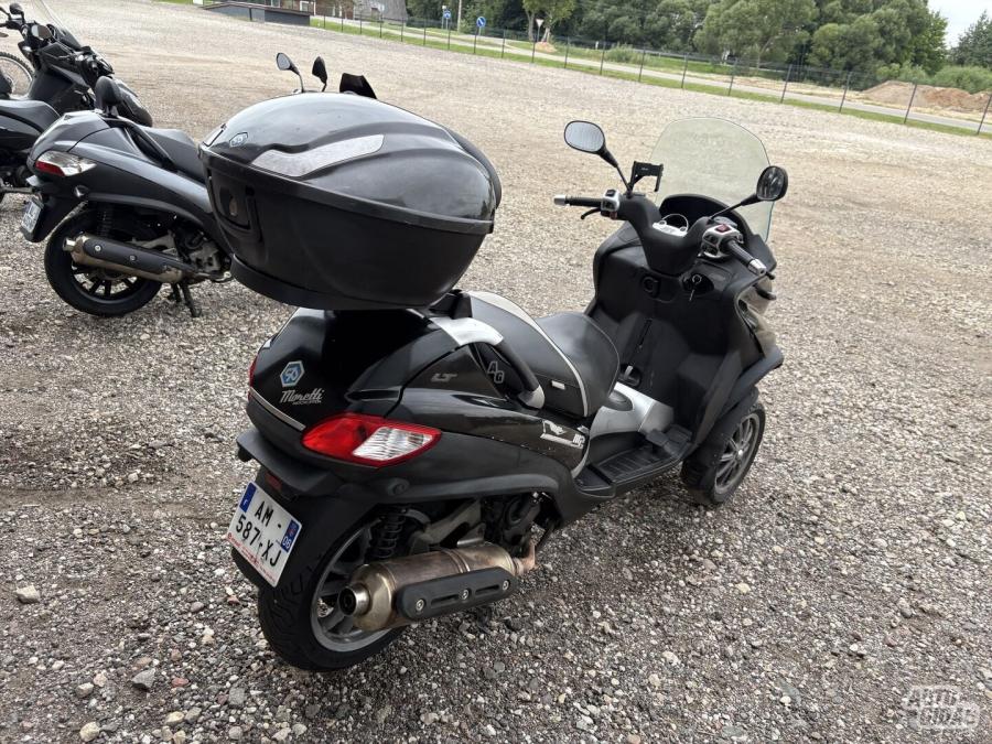 Piaggio MP3 2010 Kelmė, ar dzinēja tilpumu 0.40 L un nobraukumu 37 tūkst. km par 1030 €, foto 4 vietnē AUTOMOTO.COM.LV