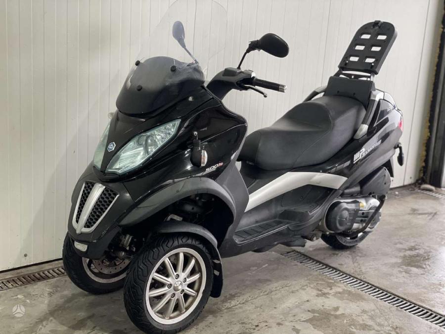 Piaggio MP3 2011 Vilkaviškis, ar dzinēja tilpumu 0.50 L un nobraukumu 25 tūkst. km par 1400 €, foto 1 vietnē AUTOMOTO.COM.LV