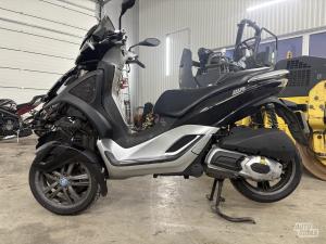 Piaggio MP3 2012 Kelmė, ar dzinēja tilpumu 0.30 L un nobraukumu 50 tūkst. km par 675 €, foto 5 vietnē AUTOMOTO.COM.LV