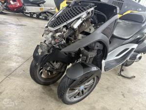 Piaggio MP3 2012 Kelmė, ar dzinēja tilpumu 0.30 L un nobraukumu 50 tūkst. km par 675 €, foto 7 vietnē AUTOMOTO.COM.LV