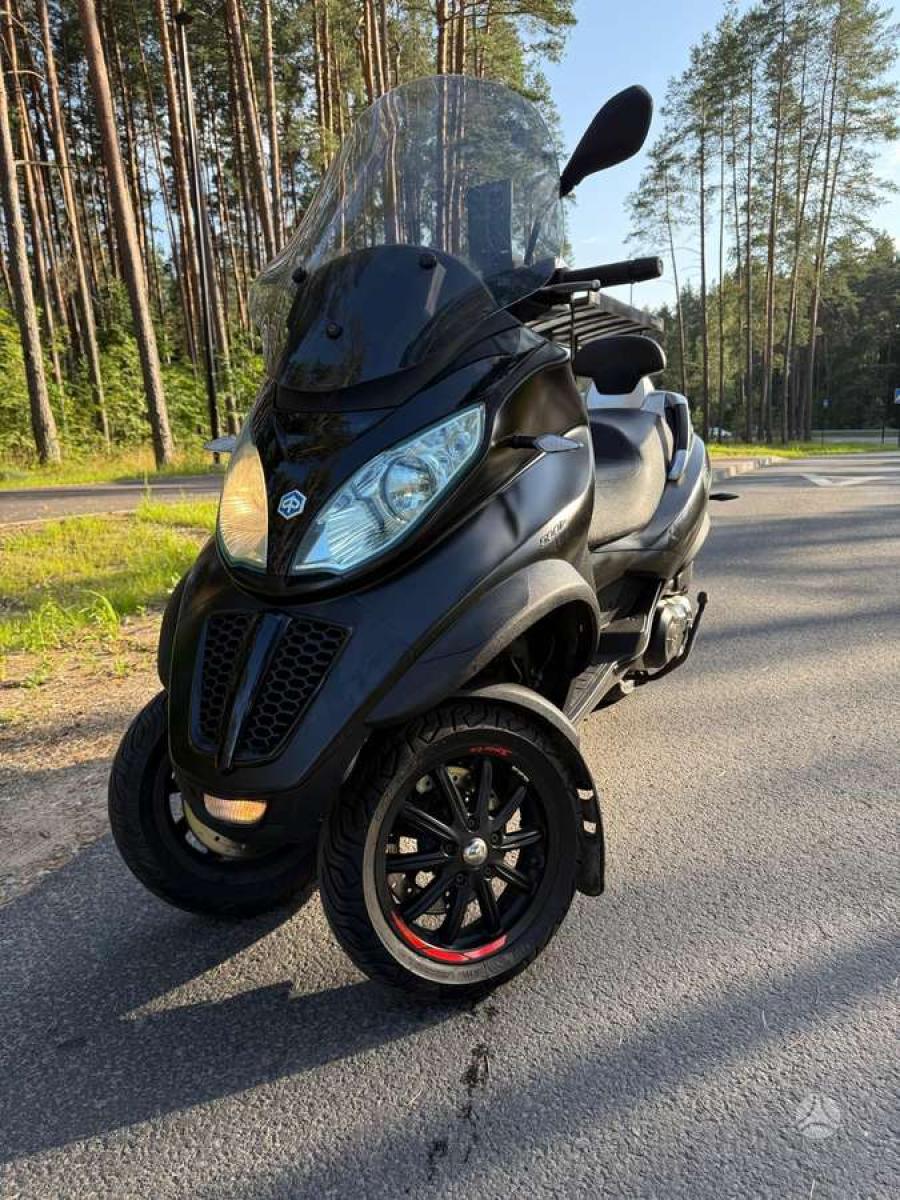 Piaggio MP3 2013 in Vilnius, with an engine capacity of 0.50 L and mileage of 41 thousand km for 2450 €, photo 3 on AUTOMOTO.COM.LV