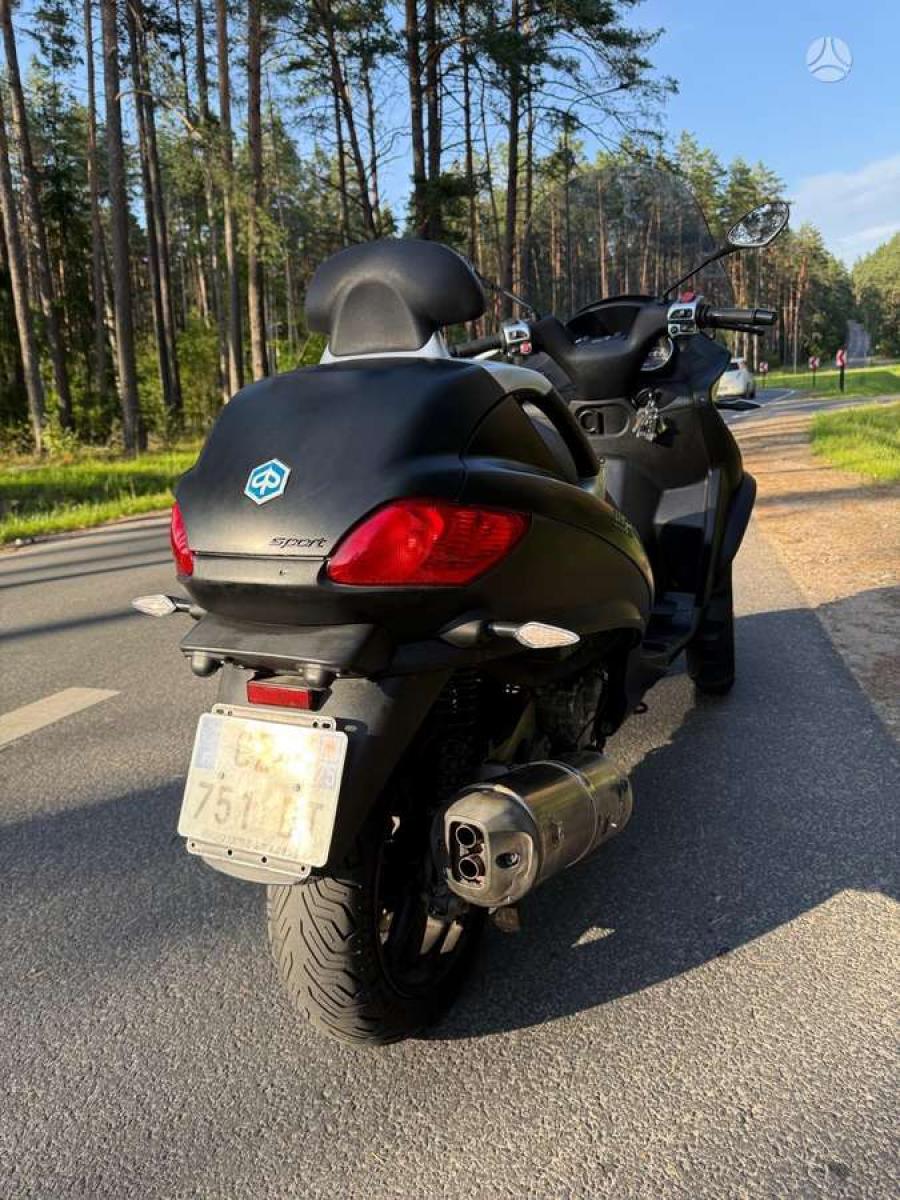 Piaggio MP3 2013 in Vilnius, with an engine capacity of 0.50 L and mileage of 41 thousand km for 2450 €, photo 8 on AUTOMOTO.COM.LV