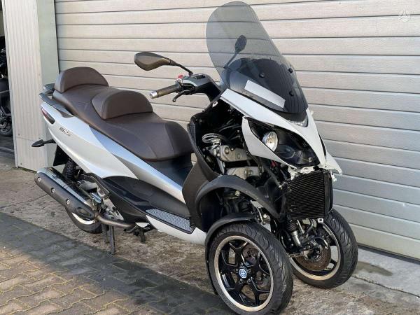 Piaggio MP3 2014 in Vilkaviskis, with an engine capacity of 0.50 L and mileage of 29 thousand km for 1700 €, photo 4 on AUTOMOTO.COM.LV