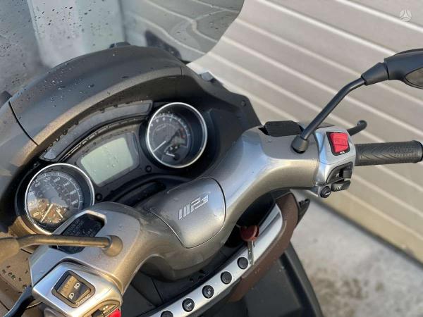 Piaggio MP3 2014 in Vilkaviskis, with an engine capacity of 0.50 L and mileage of 29 thousand km for 1700 €, photo 9 on AUTOMOTO.COM.LV