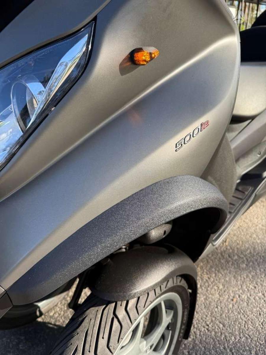 Piaggio MP3 2014 Viļņa, ar dzinēja tilpumu 0.50 L un nobraukumu 41 tūkst. km par 3700 €, foto 4 vietnē AUTOMOTO.COM.LV