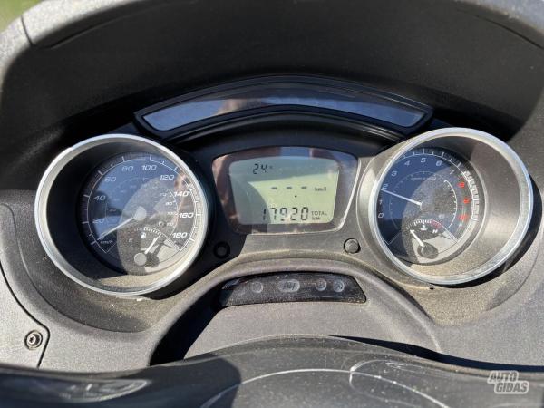 Piaggio MP3 2014 in Zarasai, with an engine capacity of 0.50 L and mileage of 17 thousand km for 2500 €, photo 9 on AUTOMOTO.COM.LV