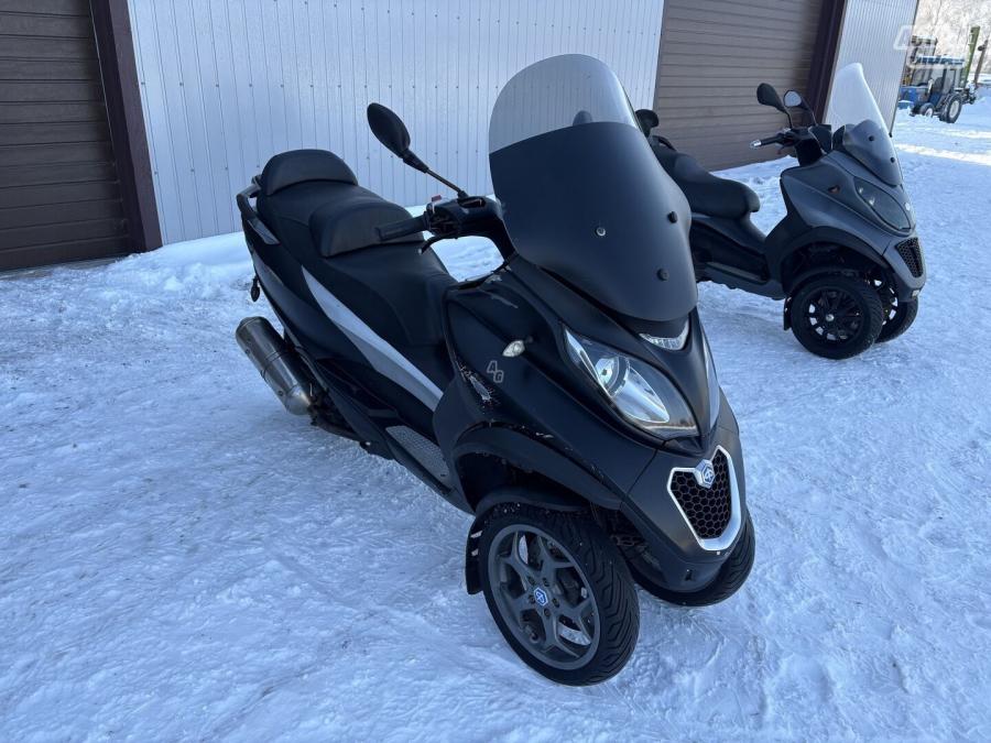 Piaggio MP3 2015 Kelmė, ar dzinēja tilpumu 0.50 L un nobraukumu 8 tūkst. km par 1830 €, foto 1 vietnē AUTOMOTO.COM.LV