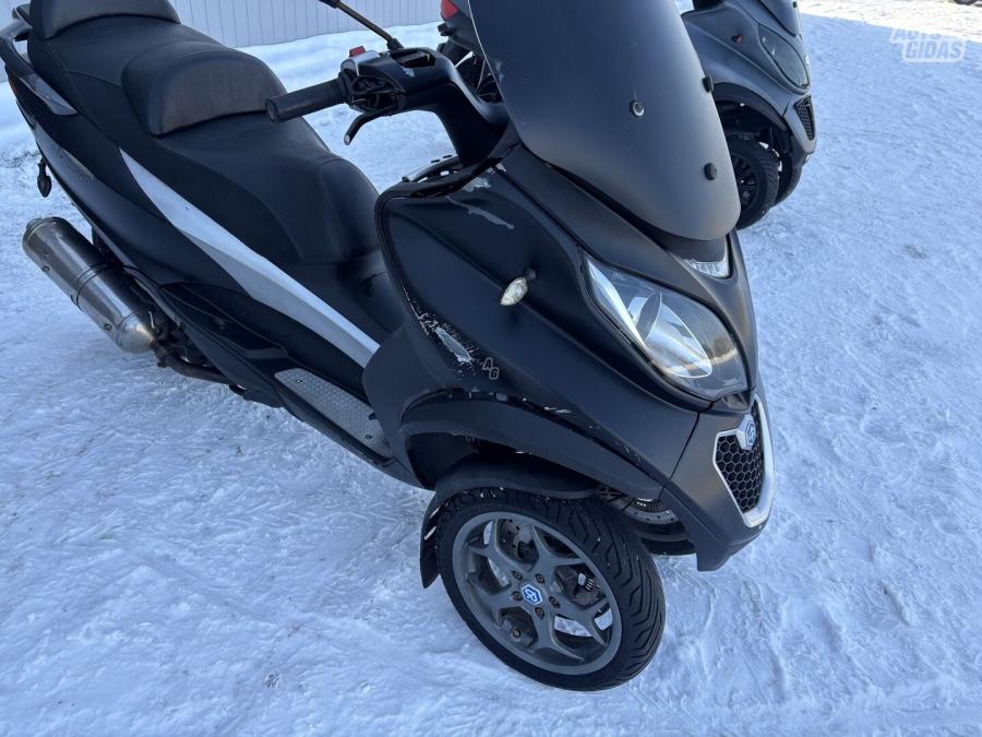 Piaggio MP3 2015 Kelmė, ar dzinēja tilpumu 0.50 L un nobraukumu 8 tūkst. km par 1830 €, foto 13 vietnē AUTOMOTO.COM.LV