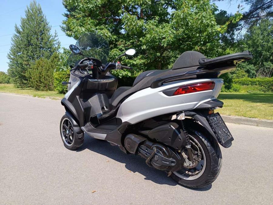Piaggio MP3 2015 in Vilnius, with an engine capacity of 0.50 L and mileage of 15 thousand km for 3600 €, photo 3 on AUTOMOTO.COM.LV