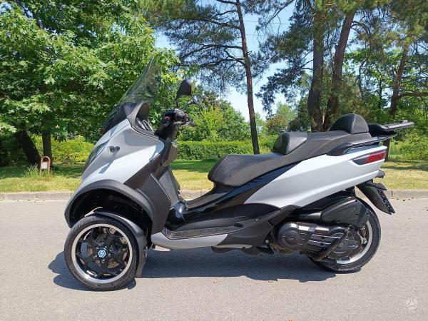 Piaggio MP3 2015 in Vilnius, with an engine capacity of 0.50 L and mileage of 15 thousand km for 3600 €, photo 4 on AUTOMOTO.COM.LV