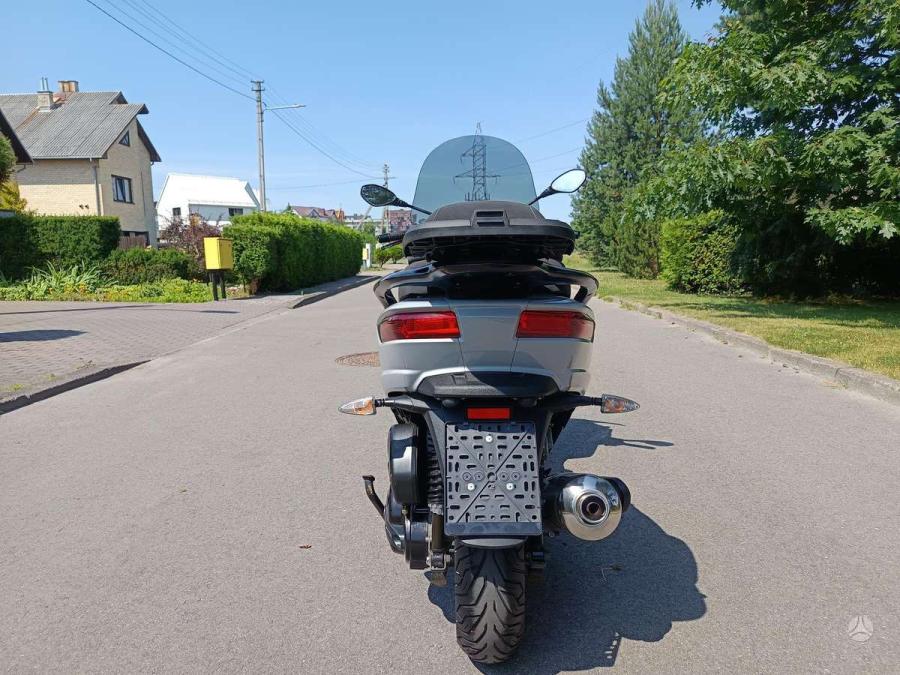 Piaggio MP3 2015 in Vilnius, with an engine capacity of 0.50 L and mileage of 15 thousand km for 3600 €, photo 7 on AUTOMOTO.COM.LV