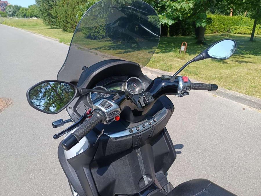 Piaggio MP3 2015 in Vilnius, with an engine capacity of 0.50 L and mileage of 15 thousand km for 3600 €, photo 8 on AUTOMOTO.COM.LV