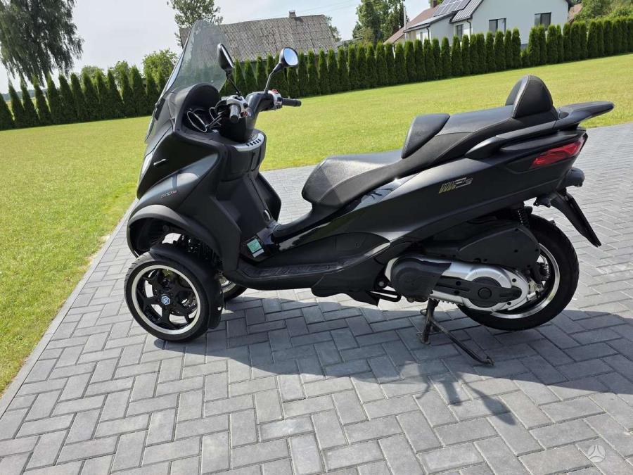 Piaggio MP3 2015 in Kaunas, with an engine capacity of 0.49 L and mileage of 33 thousand km for 3100 €, photo 4 on AUTOMOTO.COM.LV