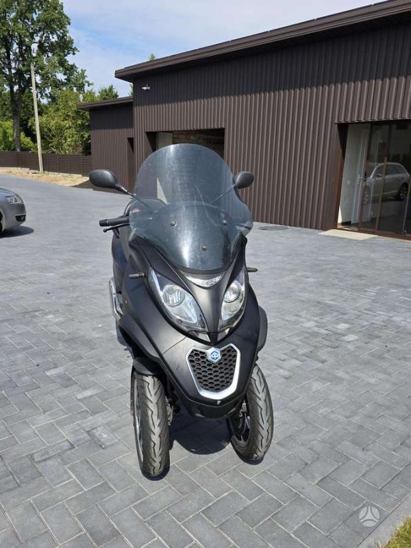 Piaggio MP3 2015 in Kaunas, with an engine capacity of 0.49 L and mileage of 33 thousand km for 3100 €, photo 7 on AUTOMOTO.COM.LV