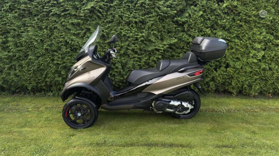 Piaggio MP3 2015 Raseiniai, ar dzinēja tilpumu 0.50 L un nobraukumu 11 tūkst. km par 3700 €, foto 1 vietnē AUTOMOTO.COM.LV