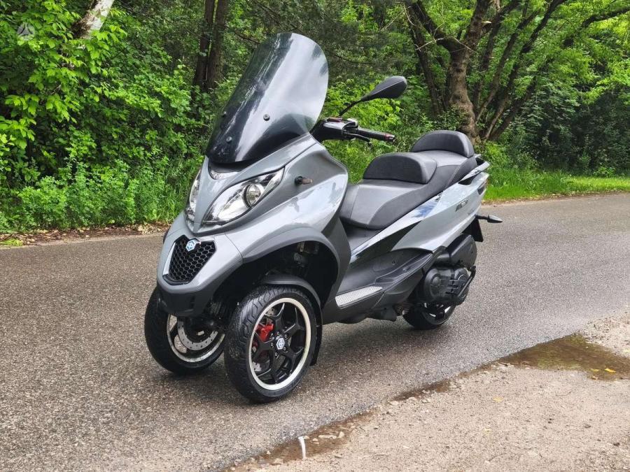 Piaggio MP3 2015 в Вильнюс, объемом двигателя 0.50 л и пробегом 26 тыс. км за 3950 €, фото 1 на AUTOMOTO.COM.LV