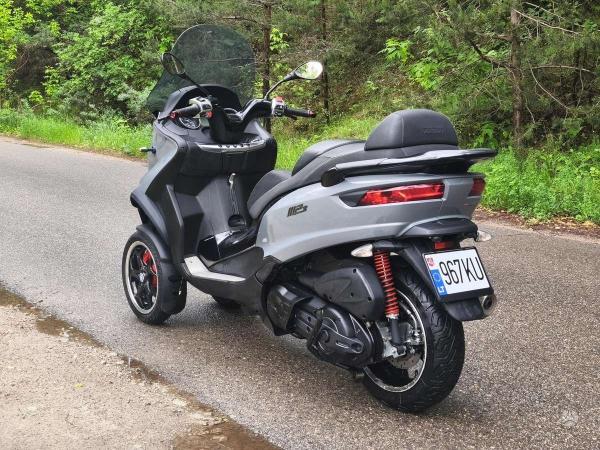 Piaggio MP3 2015 в Вильнюс на AUTOMOTO.COM.LV Piaggio MP3 2015 в Вильнюс, объемом двигателя 0.50 л и пробегом 26 тыс. км за 3950 €, фото 9 на AUTOMOTO.COM.LV