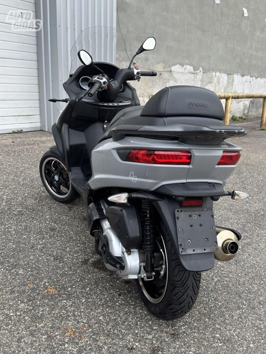Piaggio MP3 2015 Viļņa, ar dzinēja tilpumu 0.00 L un nobraukumu 0 tūkst. km par 3850 €, foto 4 vietnē AUTOMOTO.COM.LV