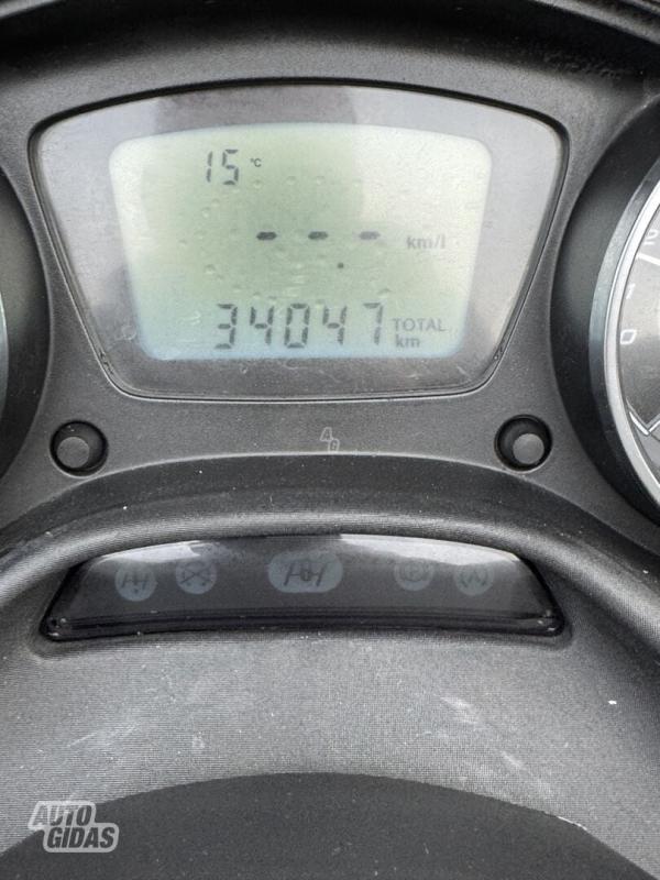 Piaggio MP3 2015 Viļņa, ar dzinēja tilpumu 0.00 L un nobraukumu 0 tūkst. km par 3850 €, foto 7 vietnē AUTOMOTO.COM.LV