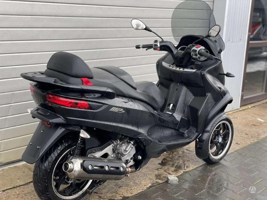 Piaggio MP3 2016 Vilkaviškis, ar dzinēja tilpumu 0.50 L un nobraukumu 15 tūkst. km par 2500 €, foto 5 vietnē AUTOMOTO.COM.LV