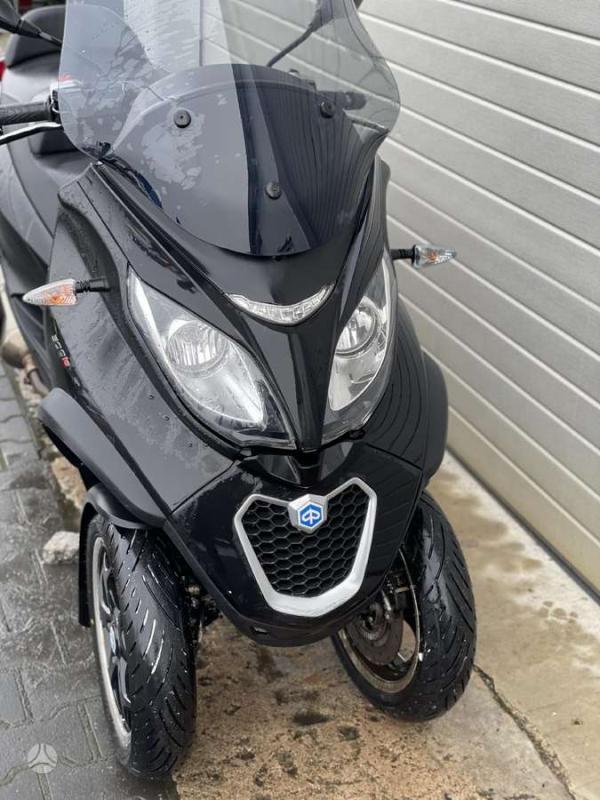 Piaggio MP3 2016 in Vilkaviskis, with an engine capacity of 0.50 L and mileage of 15 thousand km for 2500 €, photo 8 on AUTOMOTO.COM.LV