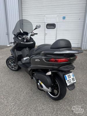 Piaggio MP3 2016 Viļņa, ar dzinēja tilpumu 0.30 L un nobraukumu 38 tūkst. km par 2300 €, foto 4 vietnē AUTOMOTO.COM.LV