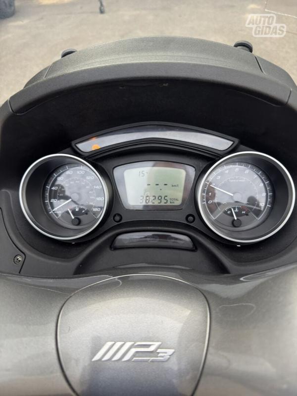 Piaggio MP3 2016 в Вильнюс, объемом двигателя 0.30 л и пробегом 38 тыс. км за 2300 €, фото 6 на AUTOMOTO.COM.LV