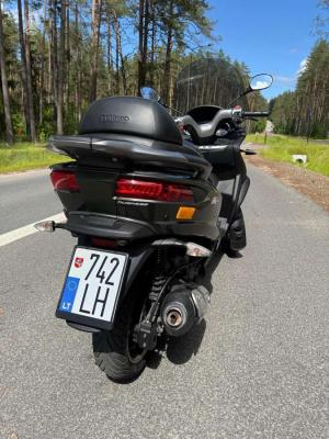 Piaggio MP3 2016 in Vilnius, with an engine capacity of 0.30 L and mileage of 39 thousand km for 2450 €, photo 5 on AUTOMOTO.COM.LV