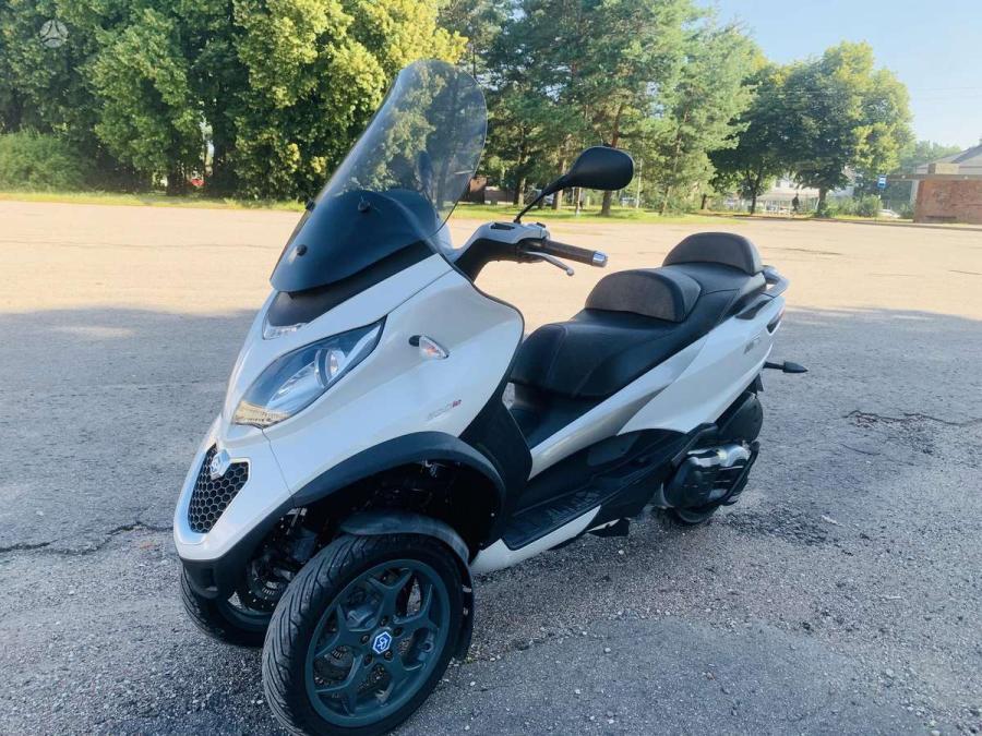 Piaggio MP3 2016 in Taurage, with an engine capacity of 0.50 L and mileage of 11 thousand km for 3200 €, photo 1 on AUTOMOTO.COM.LV