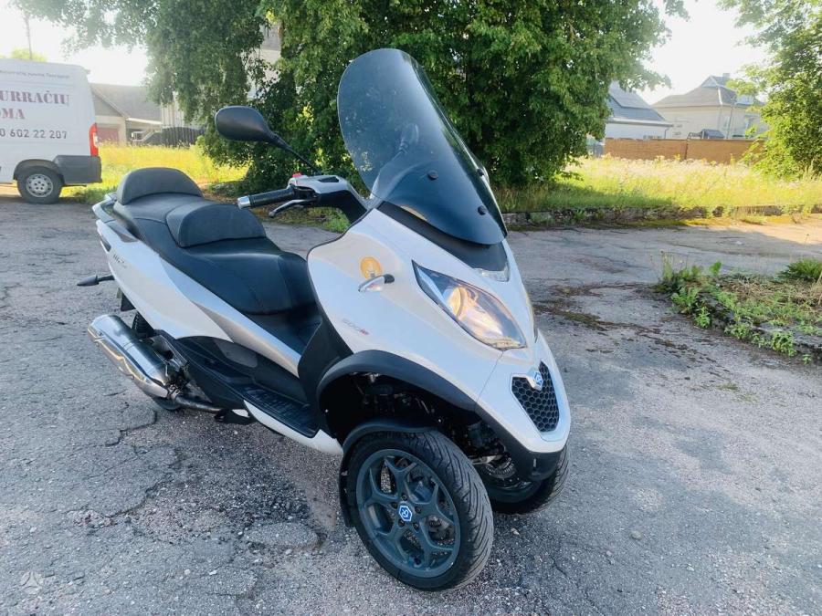 Piaggio MP3 2016 in Taurage, with an engine capacity of 0.50 L and mileage of 11 thousand km for 3200 €, photo 3 on AUTOMOTO.COM.LV