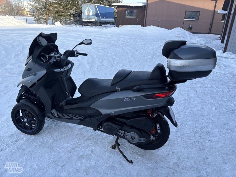 Piaggio MP3 2017 Kelmė, ar dzinēja tilpumu 0.50 L un nobraukumu 28 tūkst. km par 1830 €, foto 5 vietnē AUTOMOTO.COM.LV