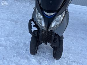 Piaggio MP3 2017 Kelmė, ar dzinēja tilpumu 0.50 L un nobraukumu 28 tūkst. km par 1830 €, foto 7 vietnē AUTOMOTO.COM.LV